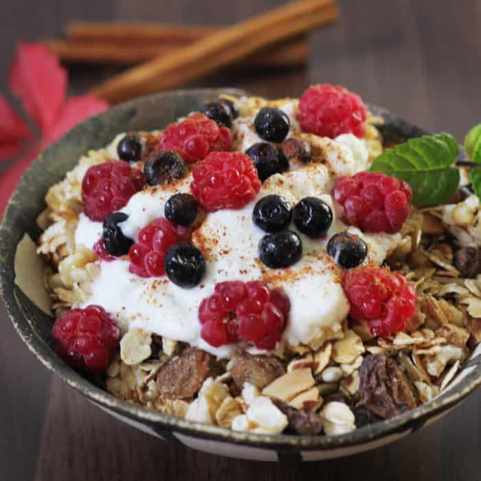 Easy Mediterranean Muesli (7 Mins, High-Protein, Customisable) - Medmunch
