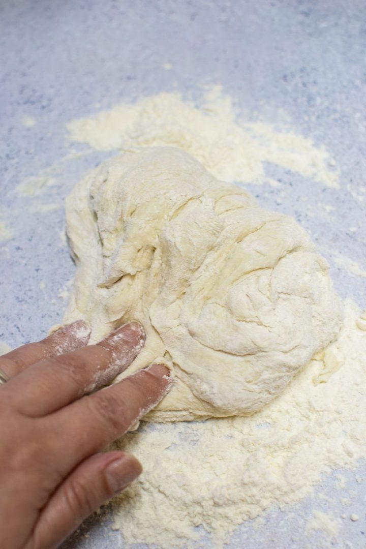 Easy Manakish (Lebanese Cheese or Za'atar Flatbread) - Medmunch