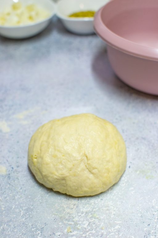 Easy Manakish (Lebanese Cheese or Za'atar Flatbread) - Medmunch